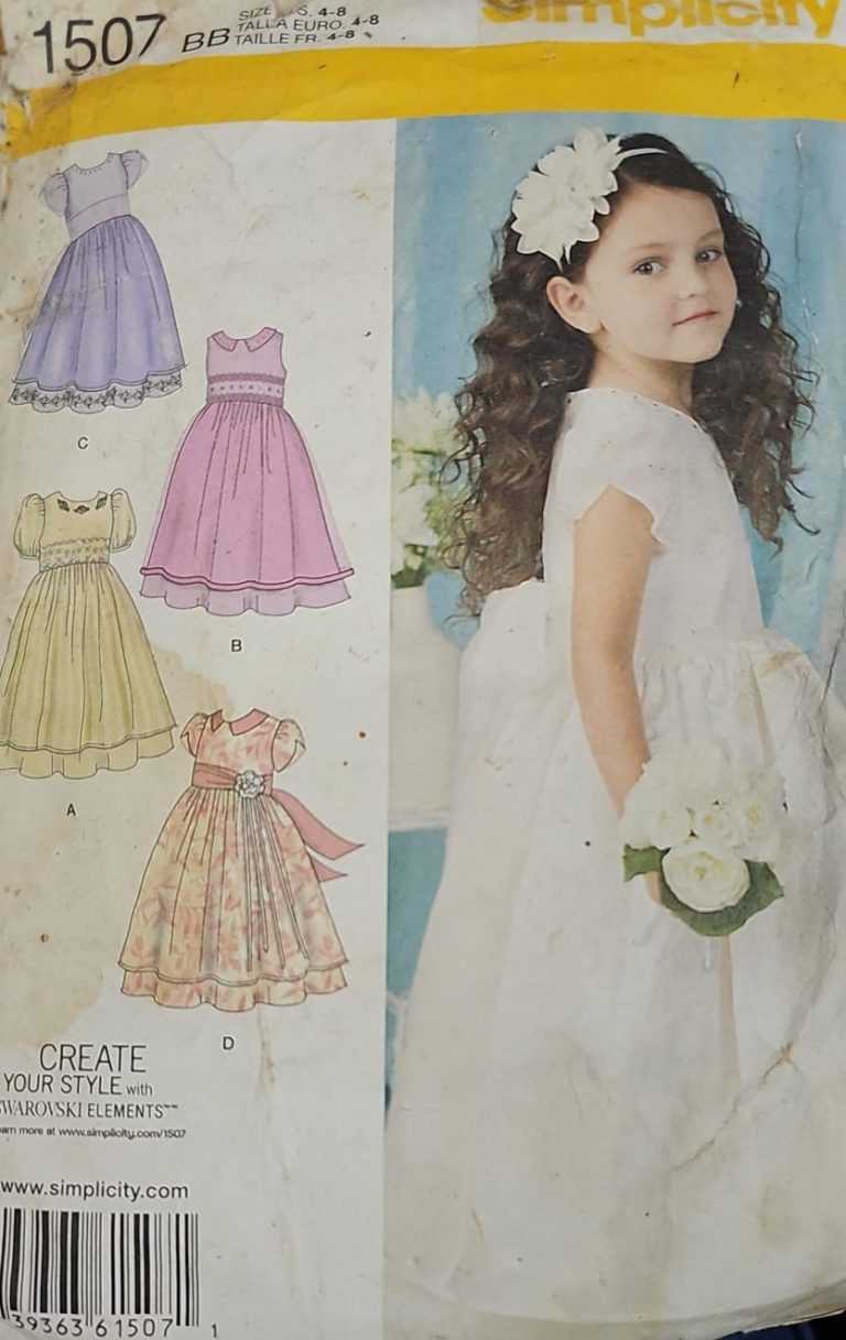 Simplicity #1507 Sewing Pattern Already cut Size 4-8 (PRELOVED) - Buki Huki